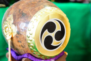 Tomoe Crest History and Significance | Manekineko GAMES