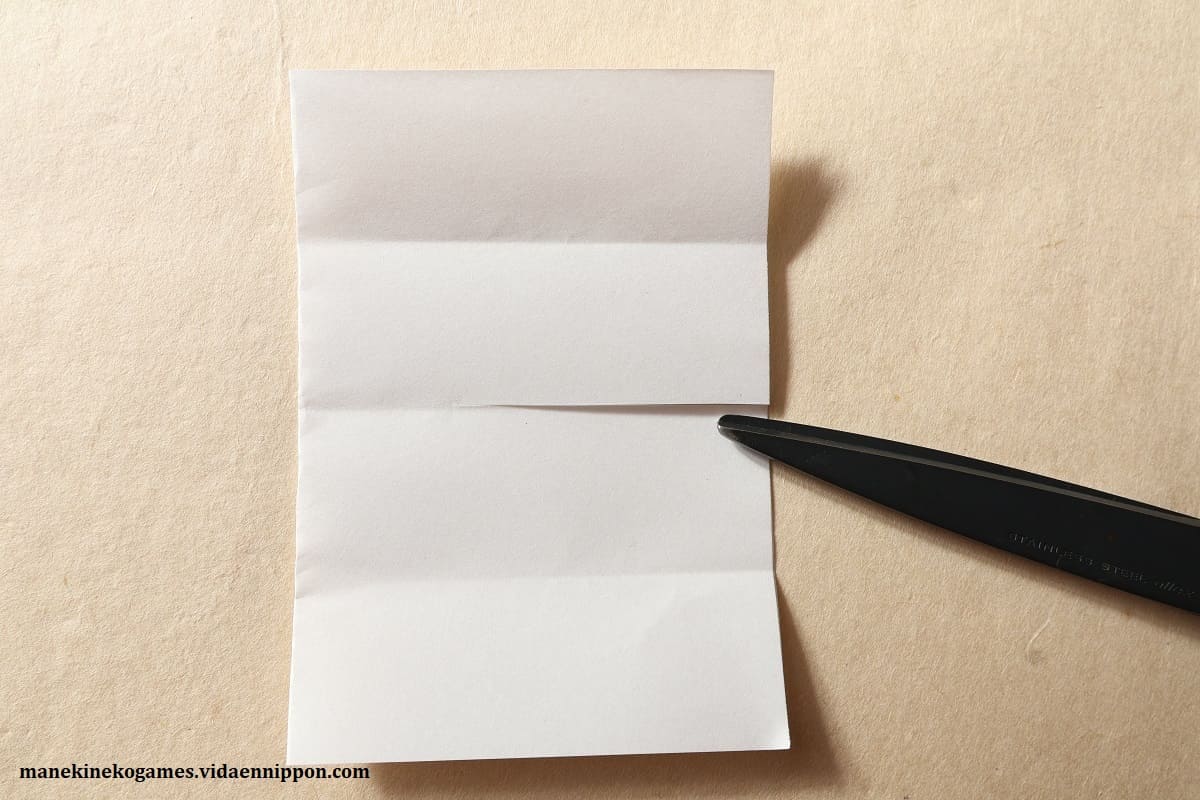 What Are Shide? A Guide to Japan’s Sacred Zigzag Paper | Manekineko GAMES