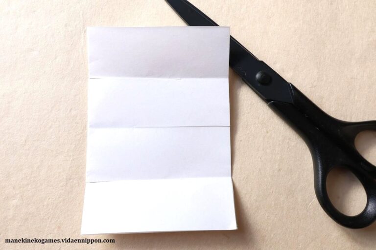 What Are Shide? A Guide to Japan’s Sacred Zigzag Paper | Manekineko GAMES