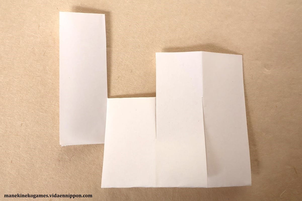 What Are Shide? A Guide to Japan’s Sacred Zigzag Paper | Manekineko GAMES