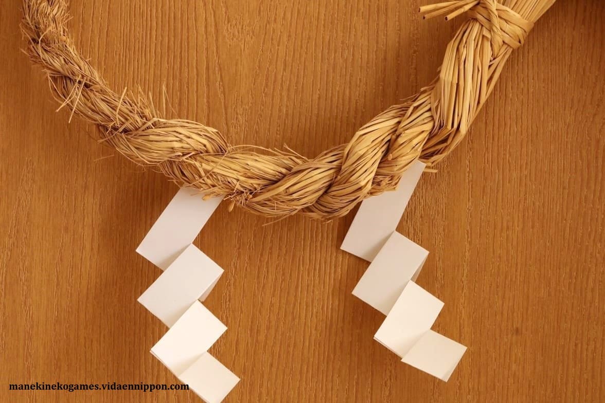 What Are Shide? A Guide to Japan’s Sacred Zigzag Paper | Manekineko GAMES