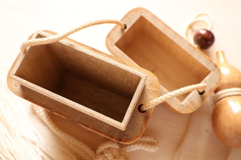 What Is an Inro? Japan’s Traditional Accessory | Manekineko GAMES